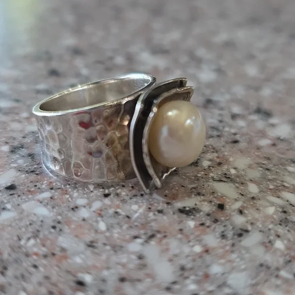 Silpada | Jewelry | Silpada Hammered 925 Sterling Silver Pearl Ring ...